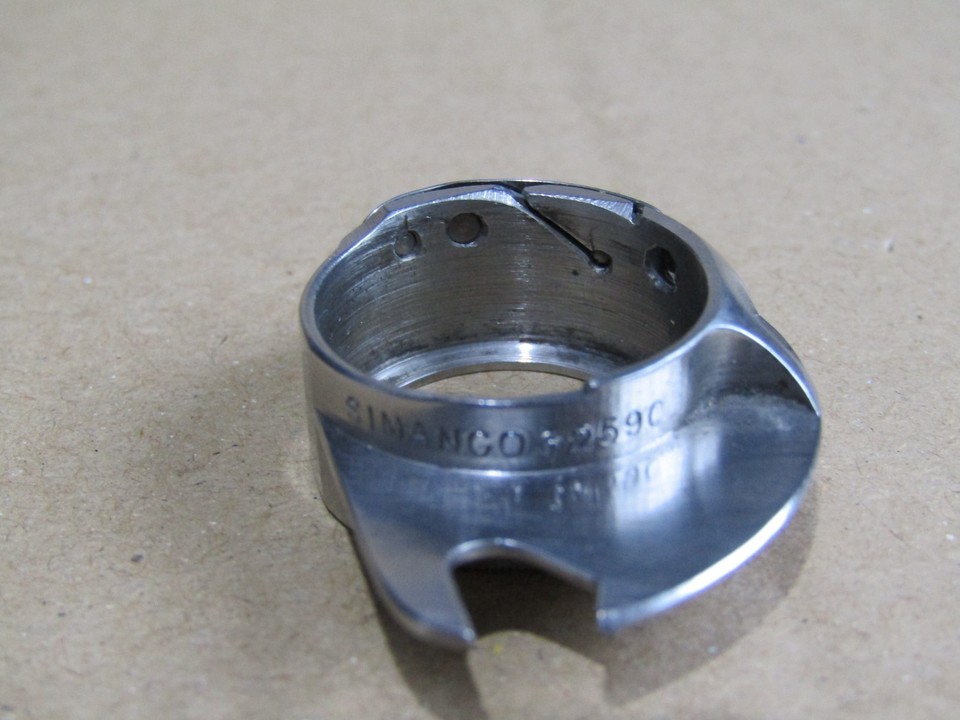 VINTAGE SINGER SEWING -BOBBIN CASE 32590 99,66,201 | eBay UK