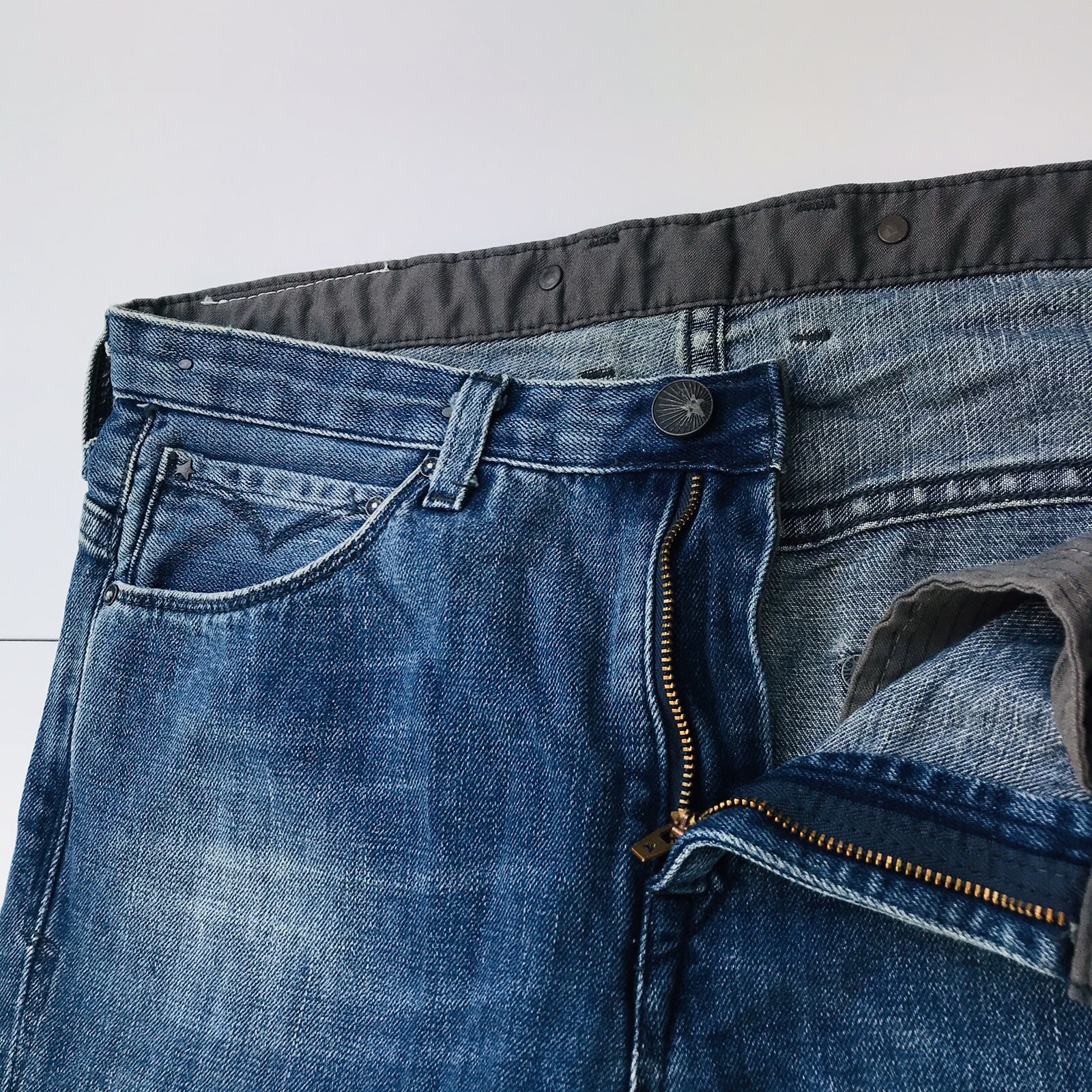 Vintage Levi's Women Blue Regular Straight Fit Linen Blend Jeans Size ...