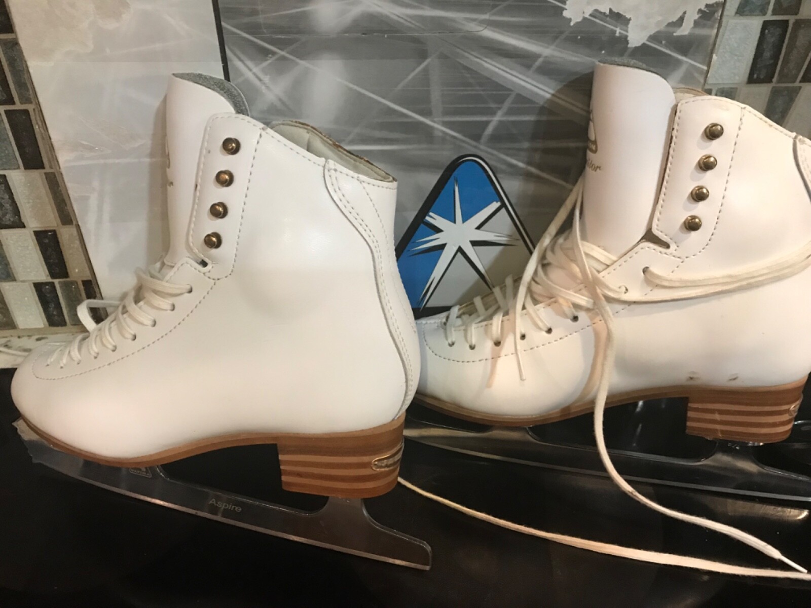 Jackson Competitor DJ2370 Figure Skates Ladies Size 6 B Aspire Ultima ...
