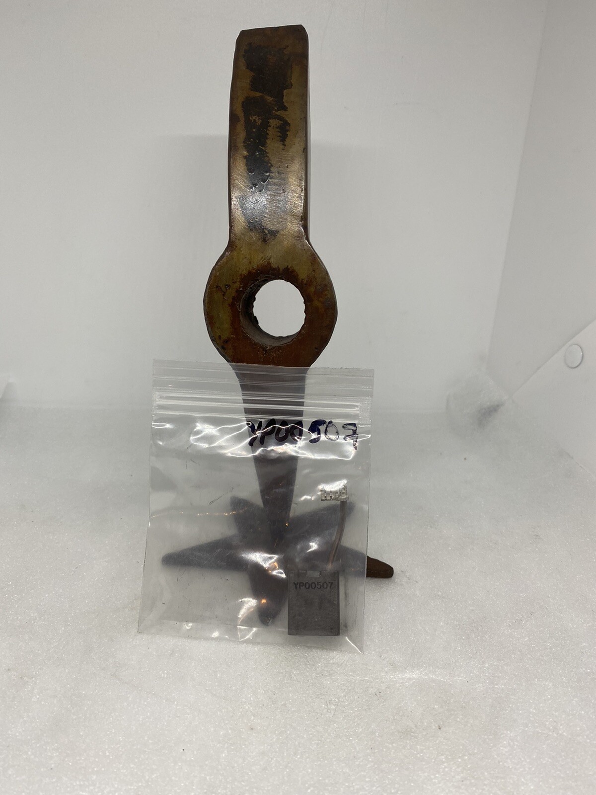 Honeywell YP00507 Graphite Insulated Brush 1-3/8in Terminal for sale ...