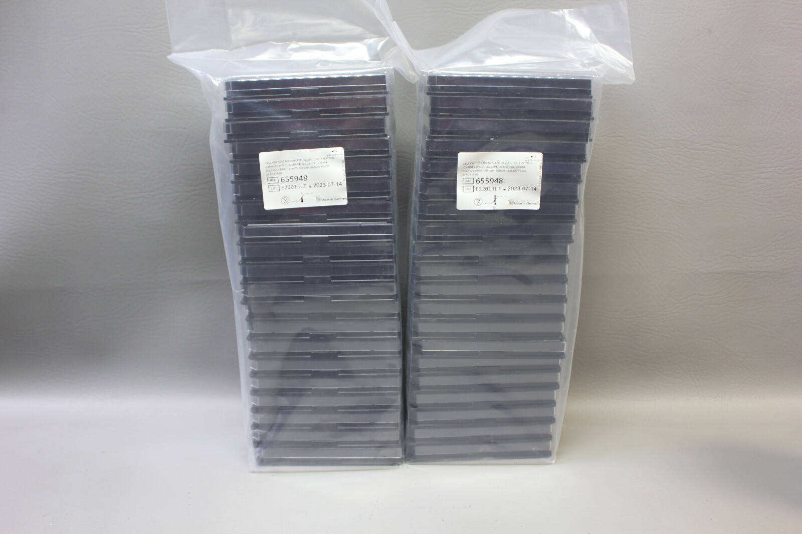 40- GREINER BIO MICROPLATE BLACK CELL COAT CHIMNEY WELL), µCLEAR ...