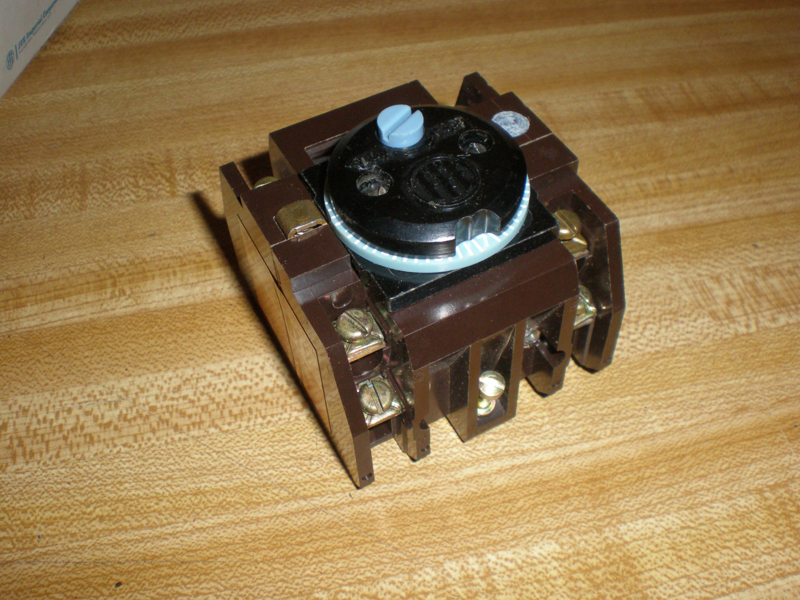 ITE J20T1 Pneumatic Timing Unit 10 Amp 60 SEC Max Time Delay for sale ...