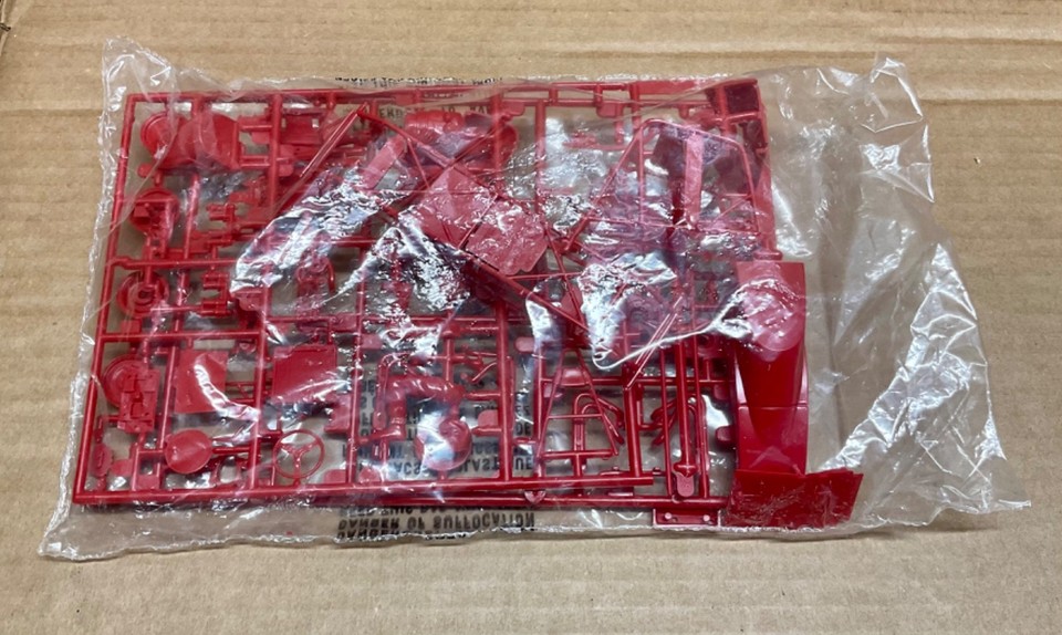 MONOGRAM #2778 STEVE BUTLER GAMBLER SPRINT CAR 1:24 MODEL KIT! OPEN ...