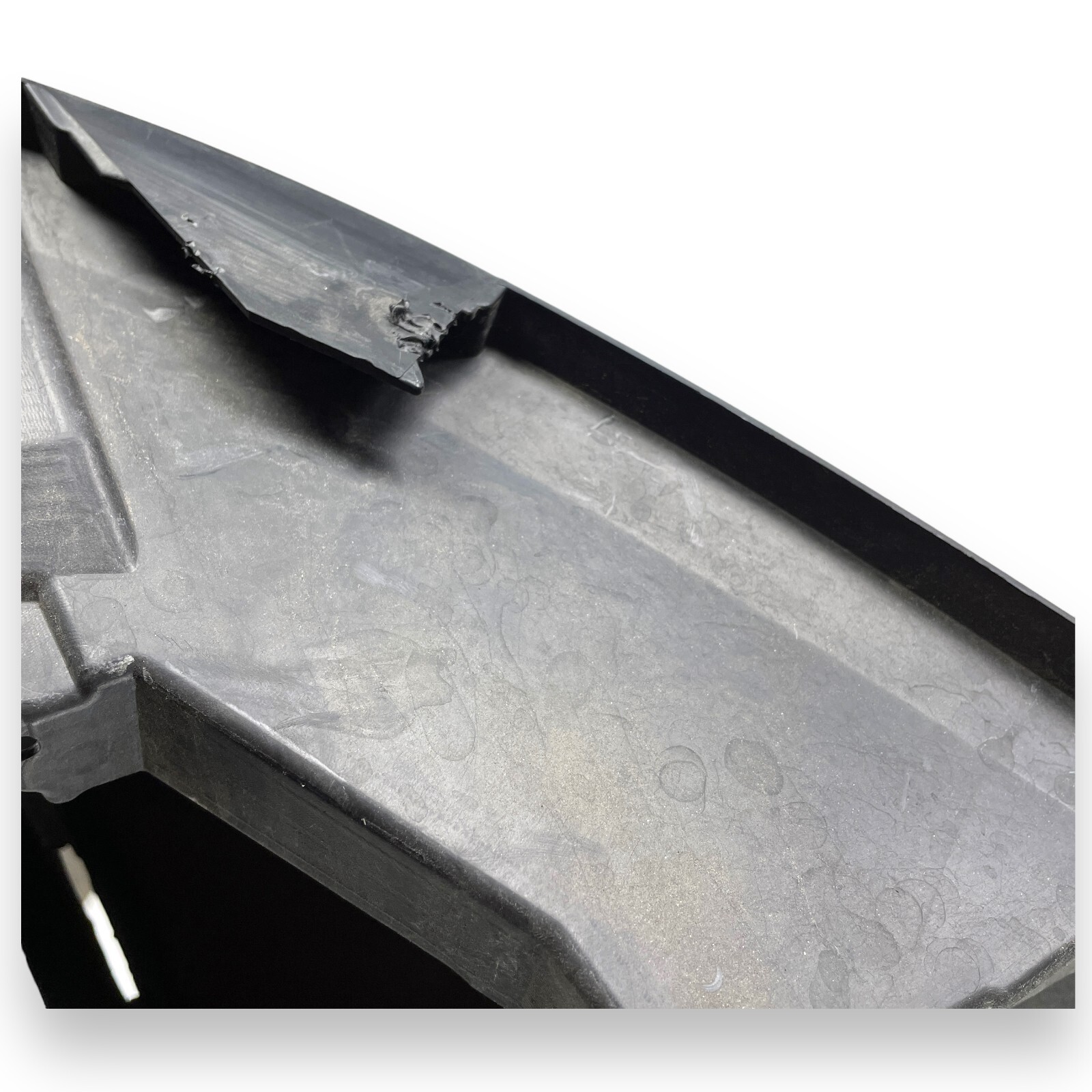 2015-2018 Porsche Macan Rear Bumper Spoiler Valance OEM 95B.807.521.AA ...