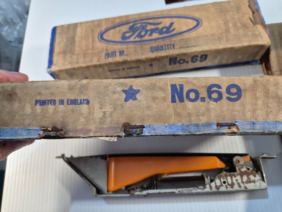 VERY RARE FORD NOS boxed trafficator pr about 1936 NOS 6v model 7 Y 8 Y ...