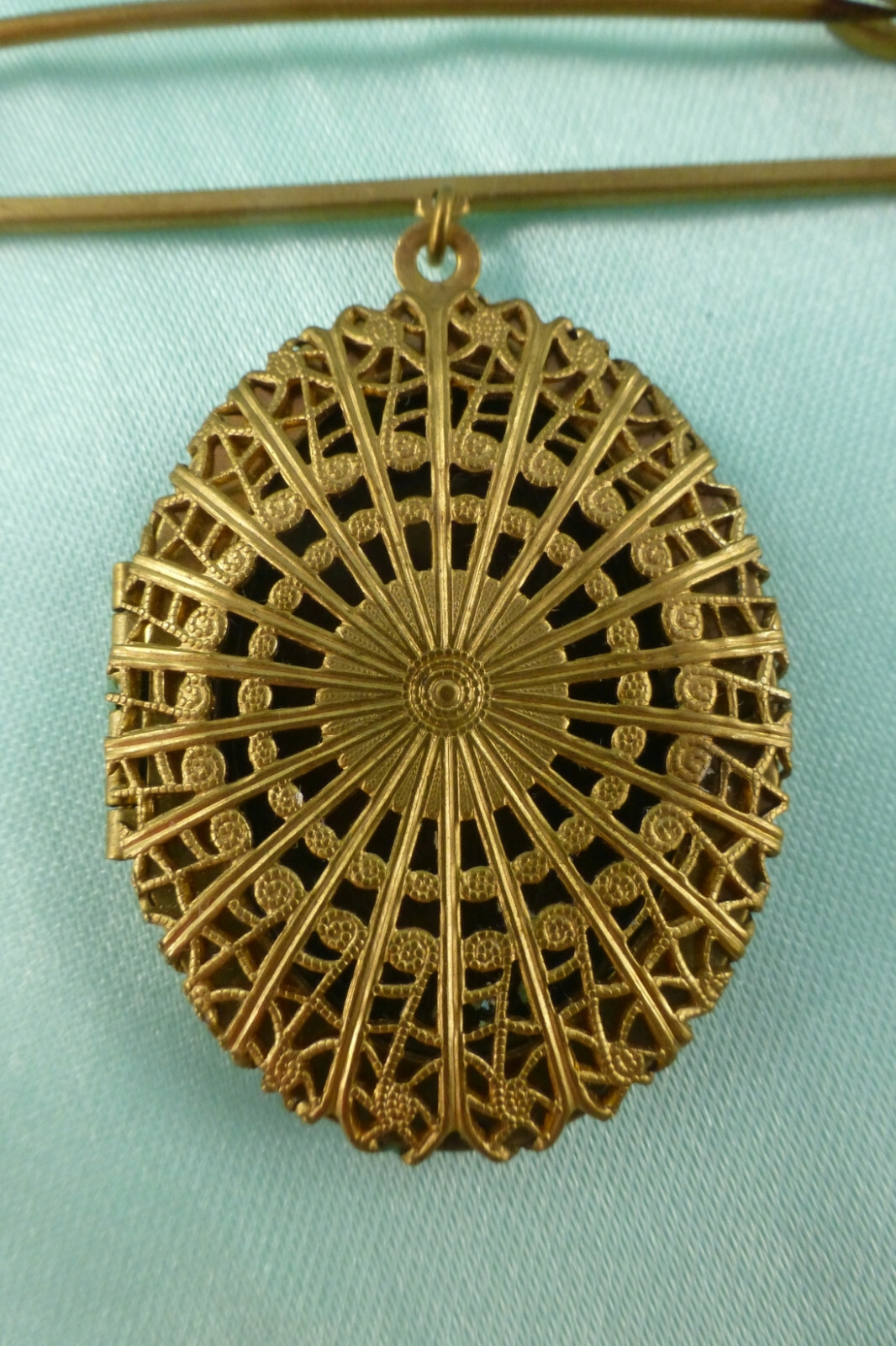FAB Filigree Openwork Safety Pin Photo Locket Brass T… - Gem