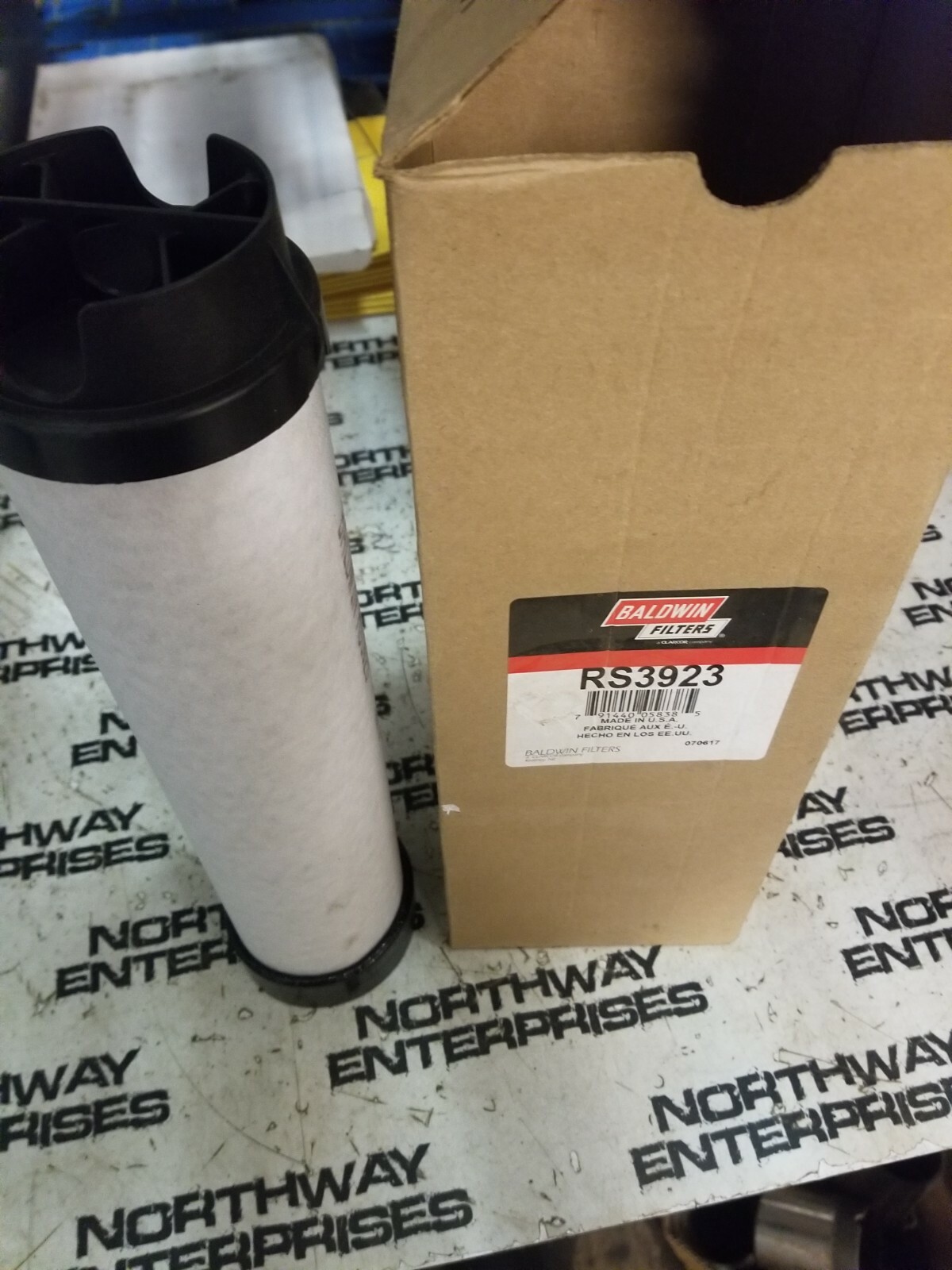 DONALDSON P780012 - Air filter cross reference