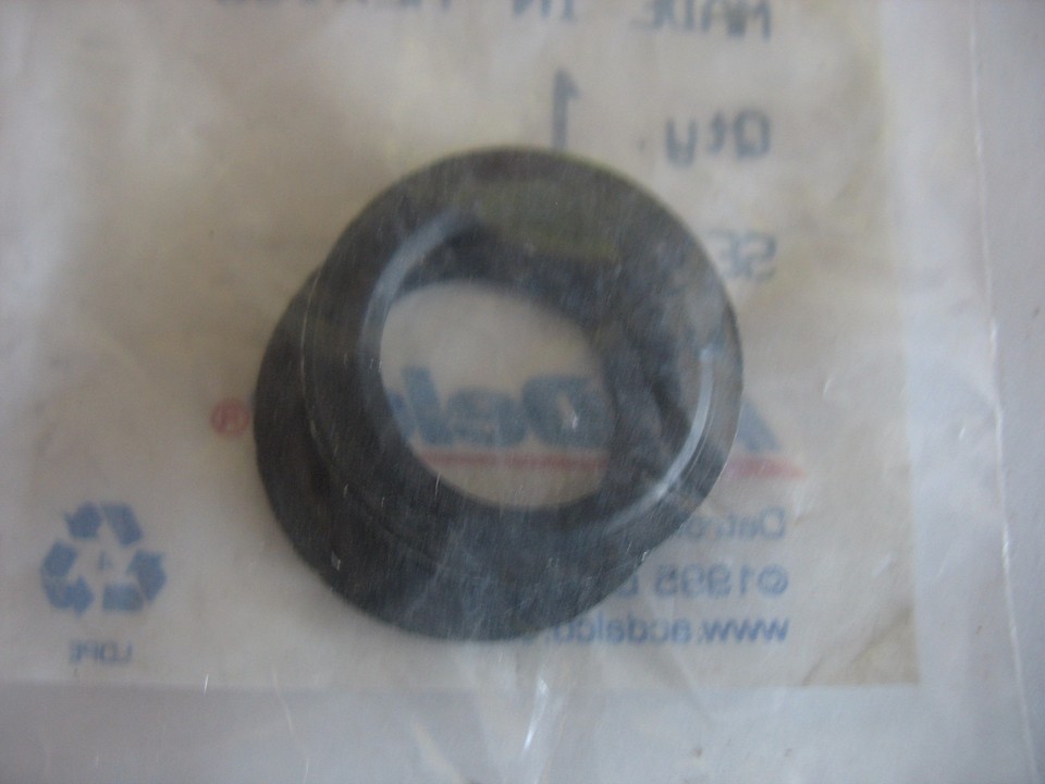 NOS GM OEM Auxiliary A/C AC Heater Unit-Expansion Valve Seal 89019245/ ...
