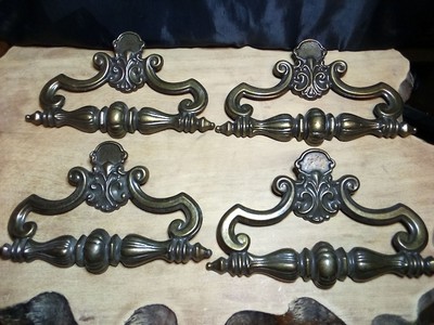 Drawer Pulls - Vintage Drawer Pulls Set