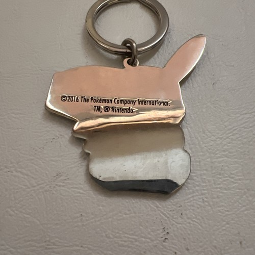 Pokémon Pikachu Metal Key Chain Backpack Clip Zipper Pull - Nintendo ...