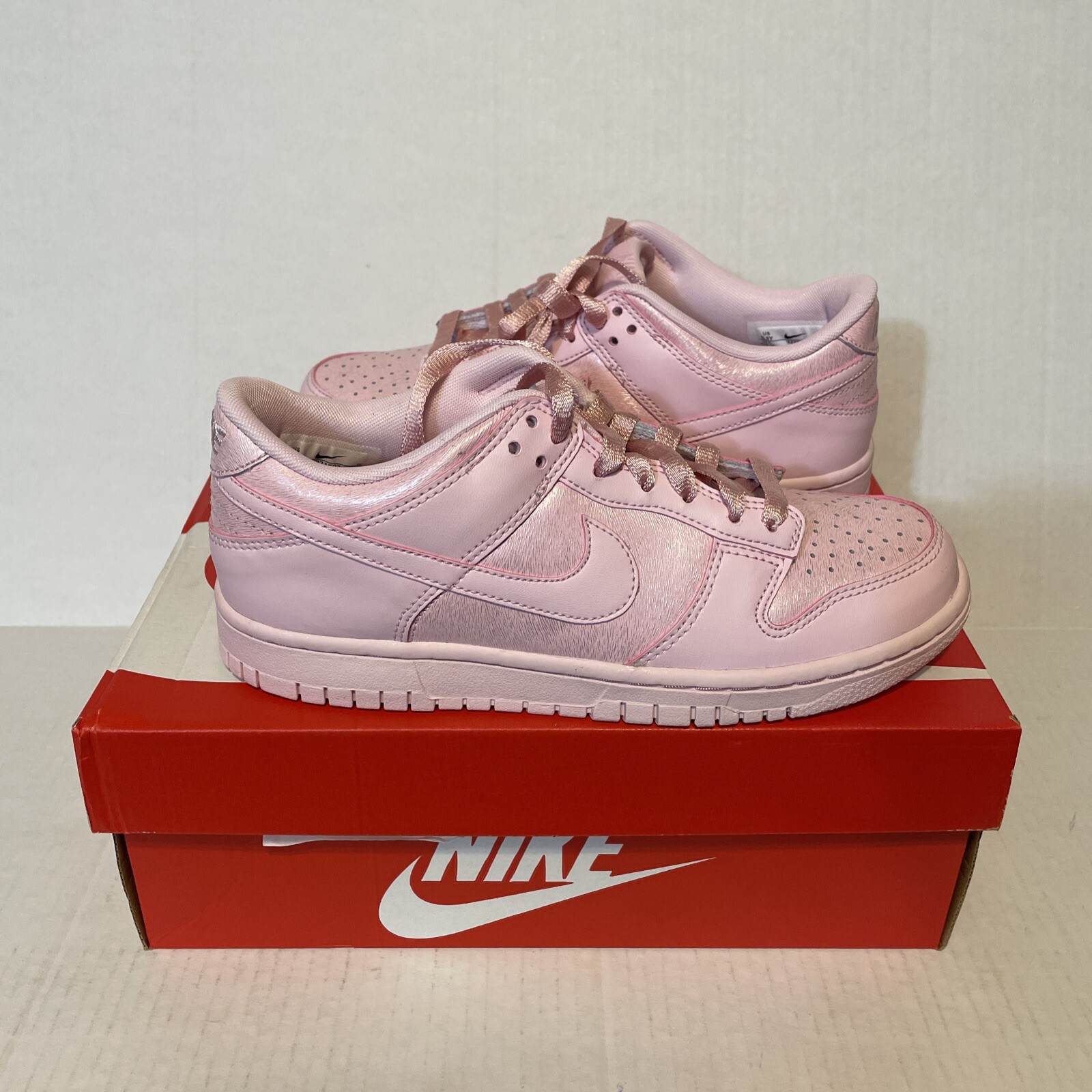 New Nike Dunk BUBBLE GUM PINK Low Shoes DS Athletic Sneaker 5.5Y NEW ...