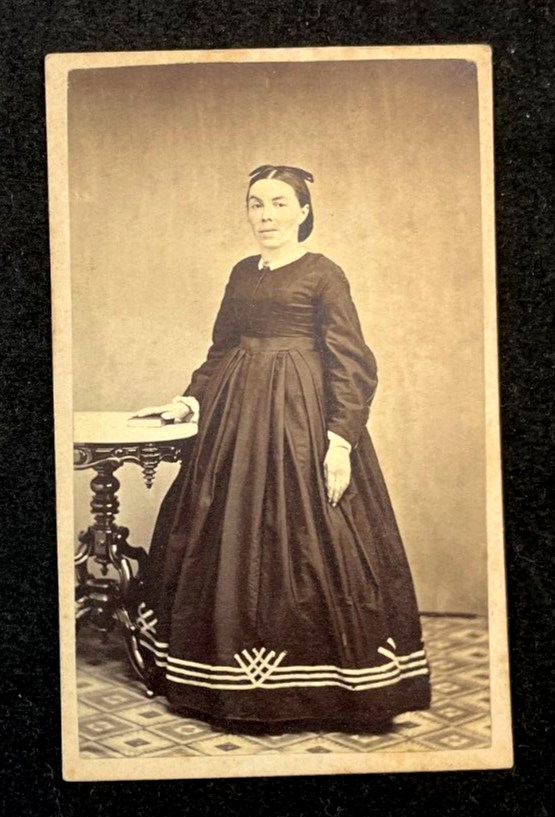 ANTIQUE CDV PHOTO RESPECTABLE LADY 2-CENT CIVIL WAR TAX STAMP FROM ROME ...