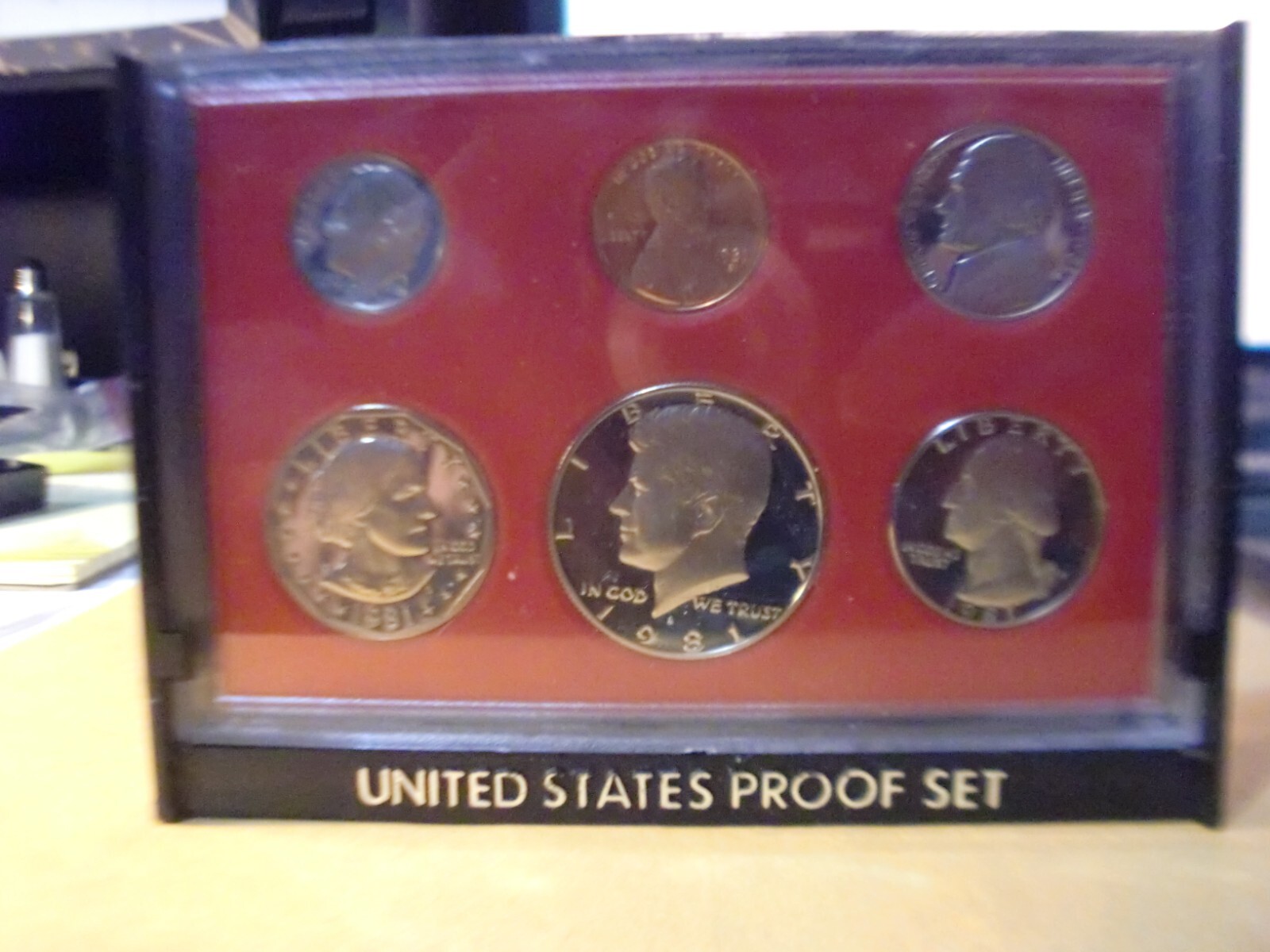 1981-S United States Mint Proof Set Type 2 - Clear "S" Original ...
