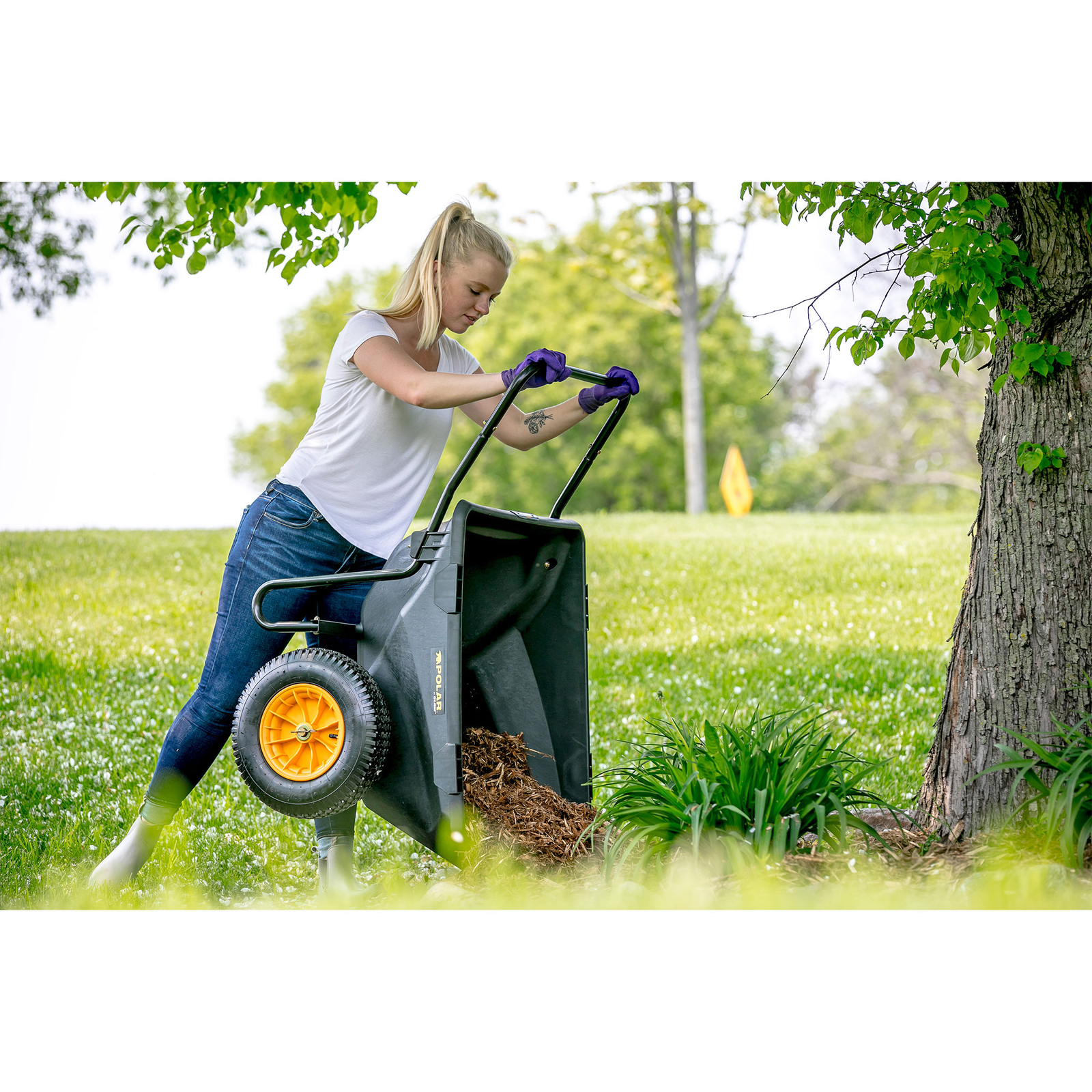 Polar Trailer 7 Cubic Foot Heavy Duty Utility Yard Garden Wheelbarrow ...