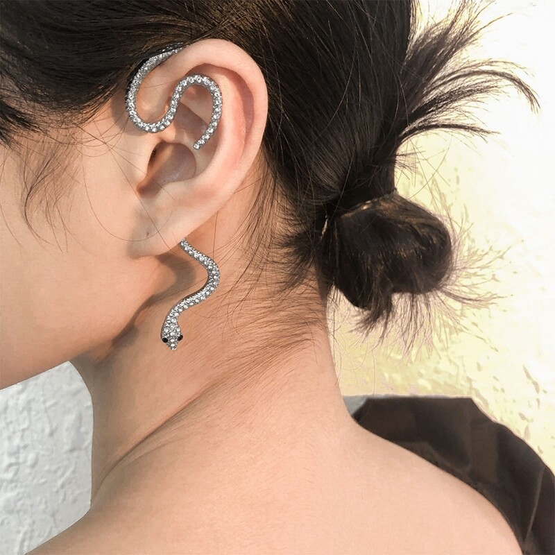 Gorgeous Snake-shaped Earrings No Pierced Earrings Cartilage Earrings ...