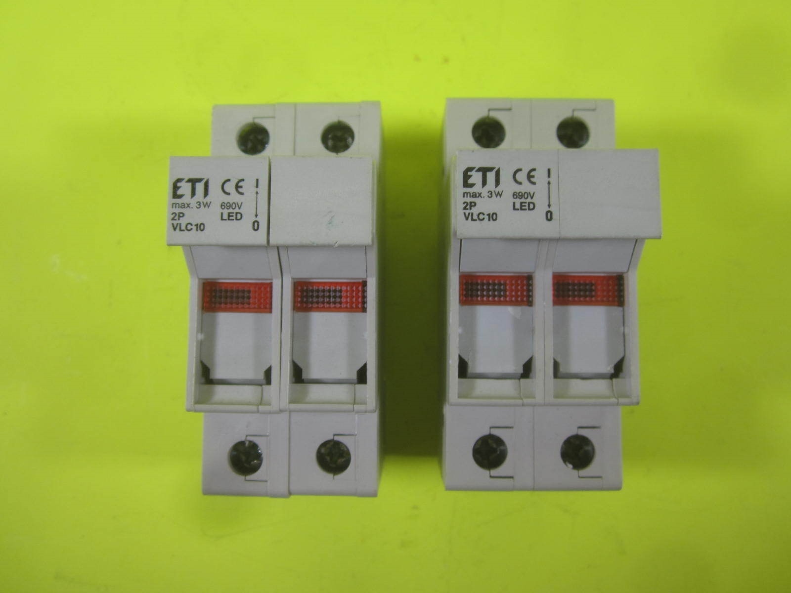ETI Fuse Holder AC-22B 2 Poles 3W 690V -- 2P VLC10 -- (Lot of 2) Used ...