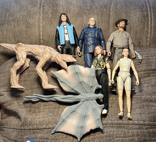 McFarlane Toys Stranger Things Hopper, Eddie, Elev, Demobat lot of 7 ...