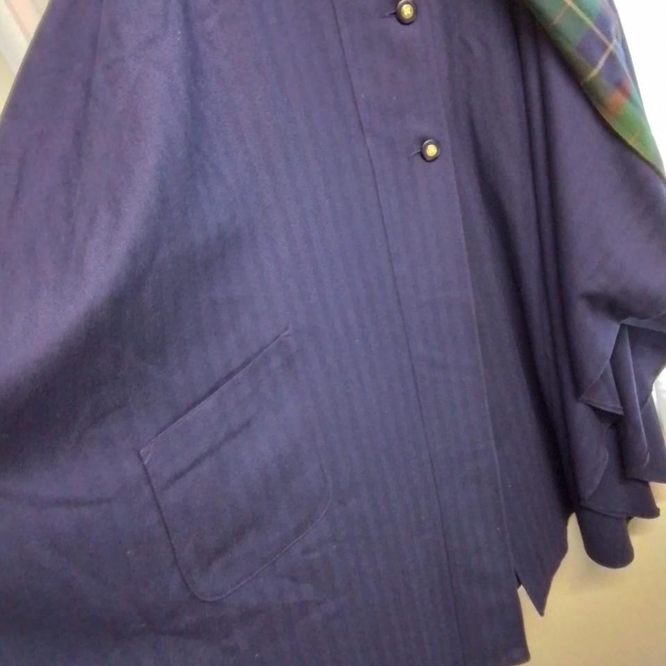 Ladies Vintage Pure New Wool Cape Attached Scarf One Size 0 -24made In ...