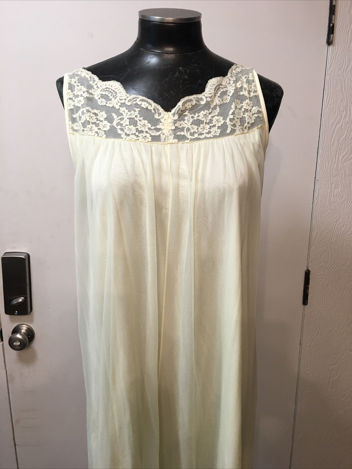 vtg Shadowline Double Nylon Layer Nightgown Sz Small … - Gem