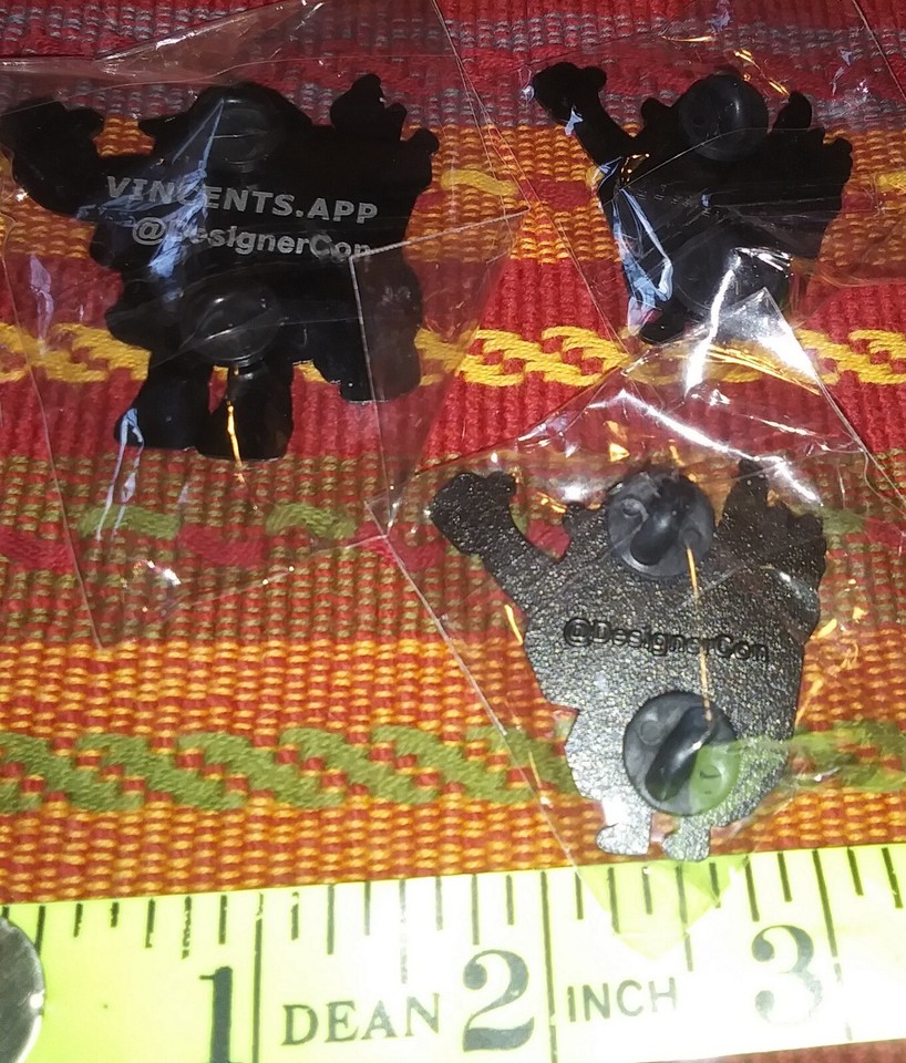 Designer Con 2022 Vincent 3 Pin Pinback Lot! NEW! Exclusive Variant | eBay