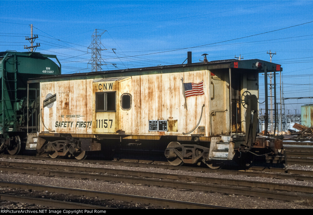 Chicago & Northwestern CNW Steel Bay Window Caboose Weathered Faded HO ...