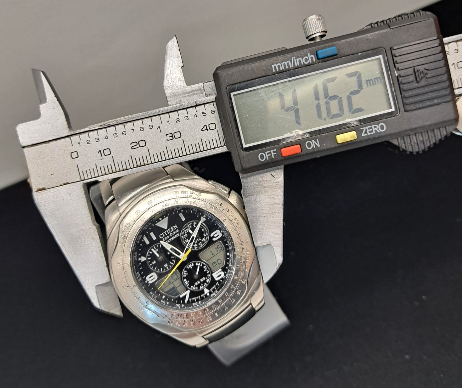 Citizen Watch Skyhawk C651 Eco-Drive Solar Mens New Battery ...
