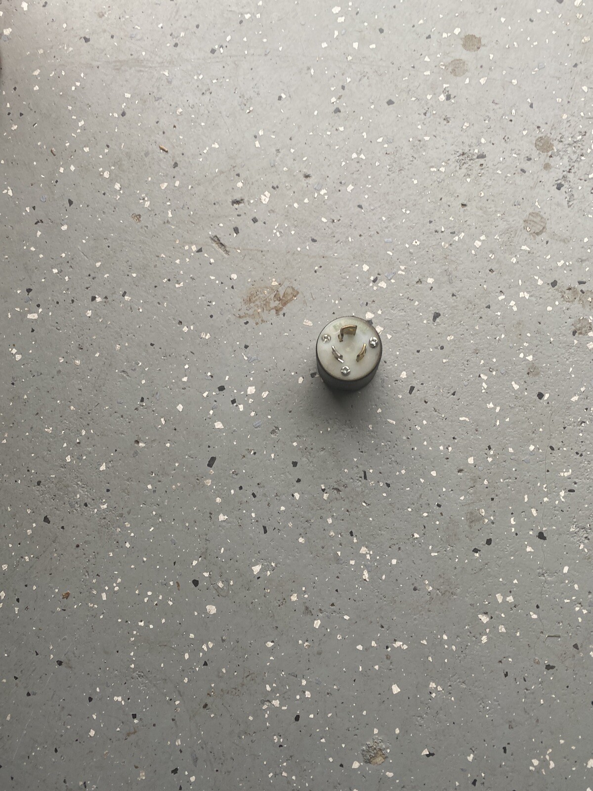 HUBBELL HBL4770C TWIST LOCK PLUG | eBay