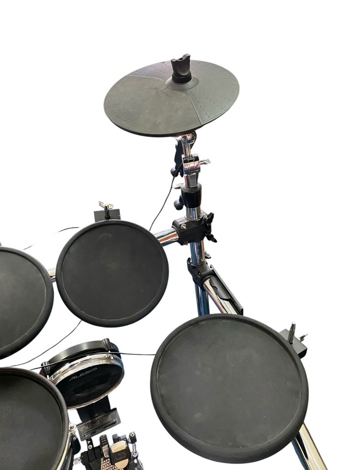 Alesis Command Electronic Drum Kit Eight-Piece Mesh Snare & Kick TESTED ...