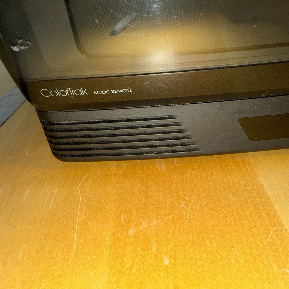 RCA Colortrak Space Saver 9" Color CRT Television E09436BT No Remote | eBay