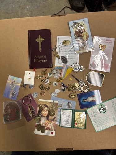 Lot Of CATHOLIC RELIGIOUS HOLY RELICS Tokens Medallions Cards Etc FREE ...