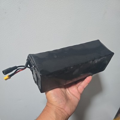 12V 30Ah Rechargeable Li-lon Battery Pack With Charger | eBay