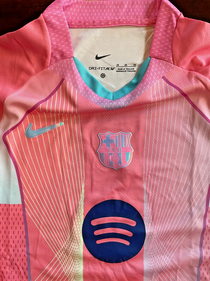 FC Barcelona Barca Pink Nike Jersey - Special Kit - Kids Youth Size 28 ...