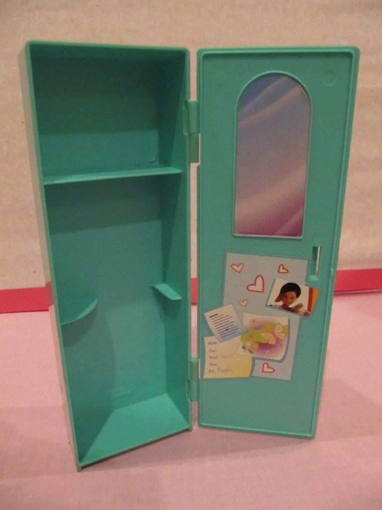 KEN BARBIE SKIPPER STACIE FASHION DOLL GREEN DOLLHOUSE SCHOOL LOCKER w ...