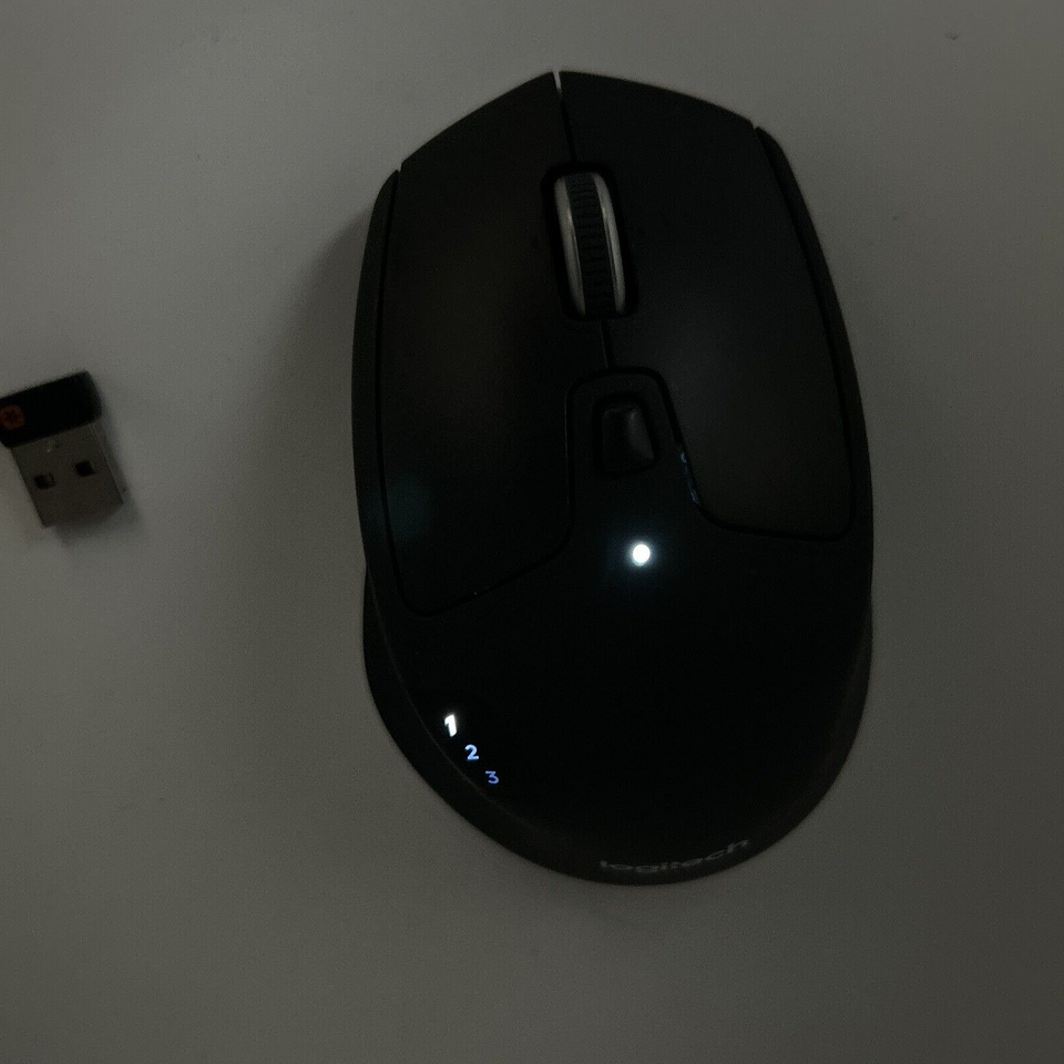 Logitech M720 Triathlon Wireless Mouse Unifying Receiver and Bluetooth ...