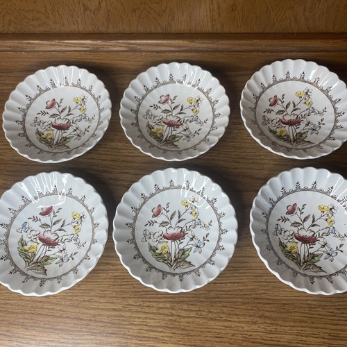 J&G Meakin England Classic White Sandown Lot Of 6 Berry Scalloped Edge ...