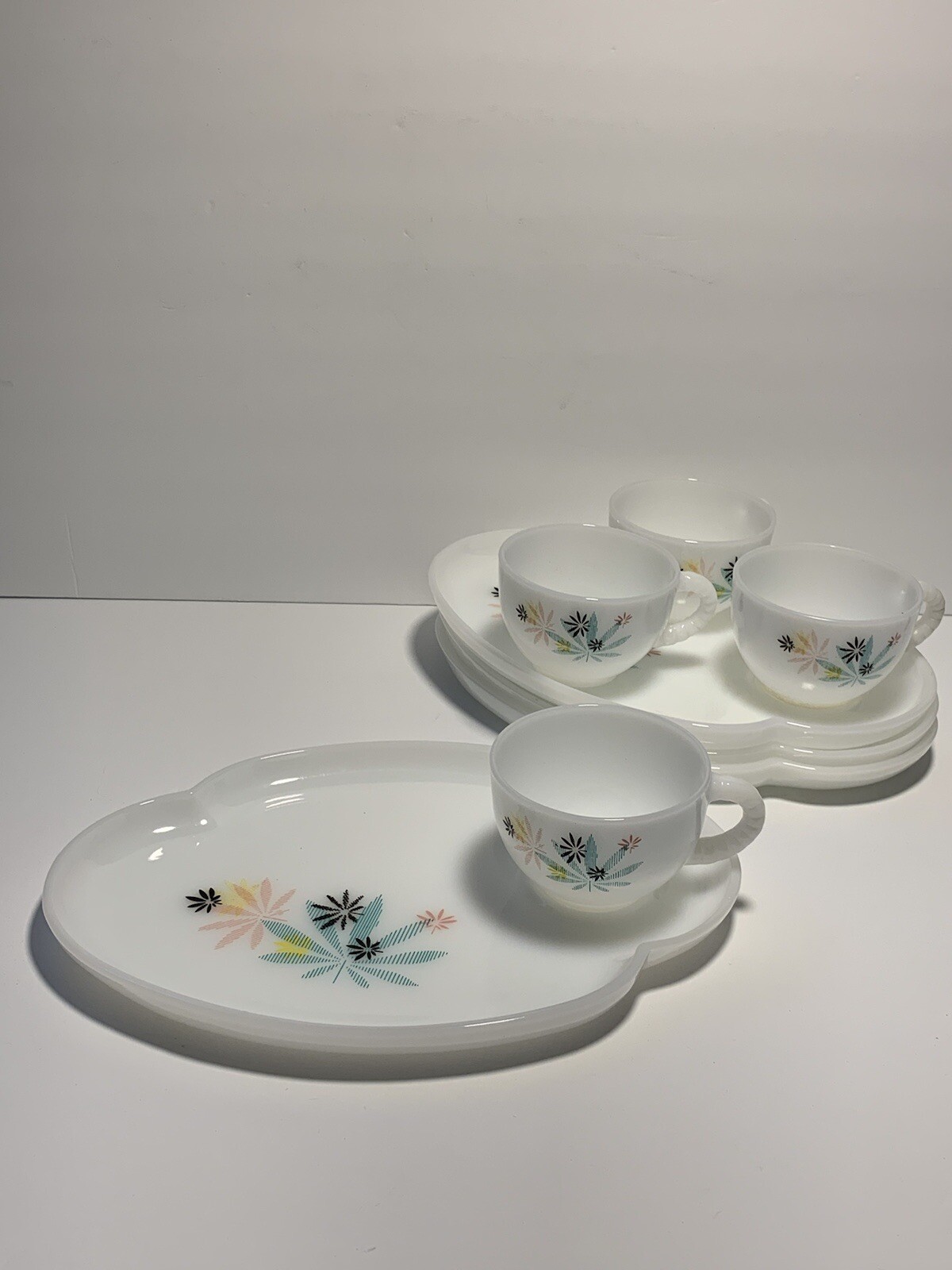 Vintage 1950s Patio Snack Set Atomic Flower Pot Leaf Box Federal Milk ...