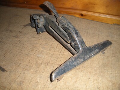 Antique Disston No 2 Saw Vise Clamp Wood Blade Sharpening Tool Bench ...