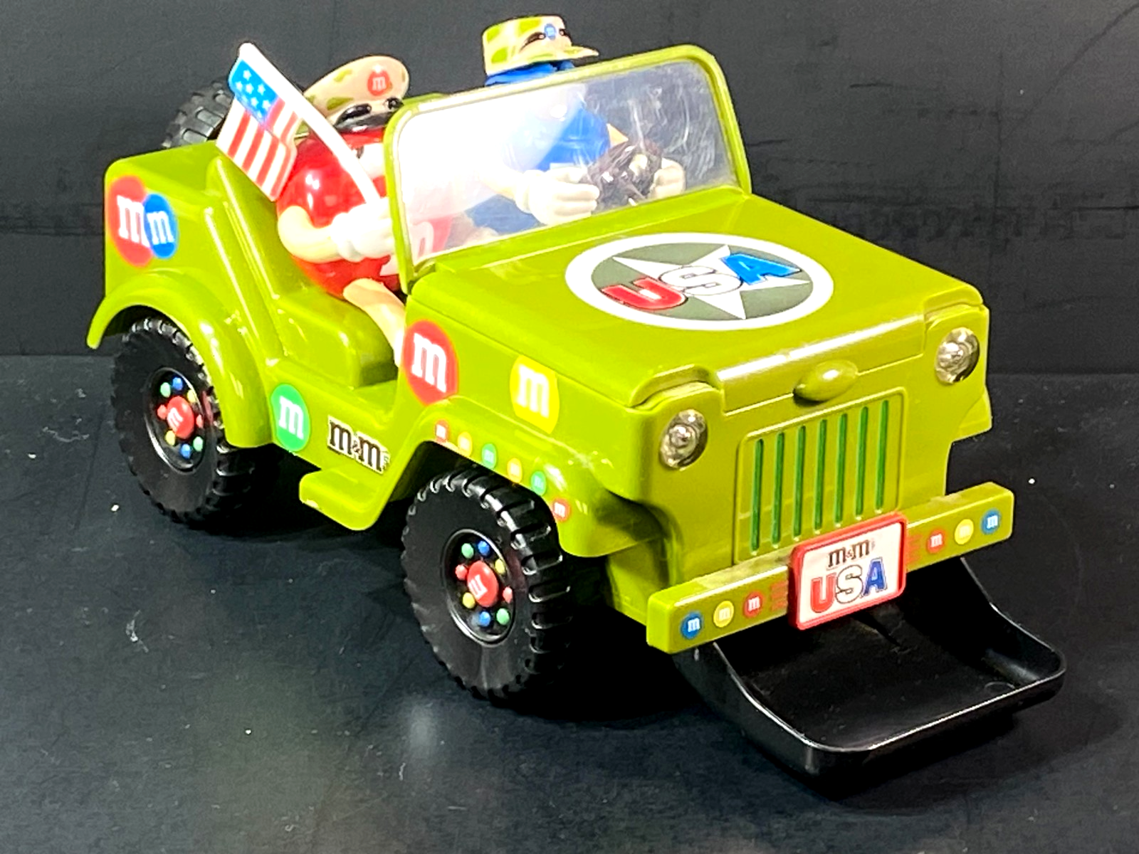 Vintage Rare M&M 2009 MILITARY VEHICLE JEEP CANDY DISPENSER | eBay