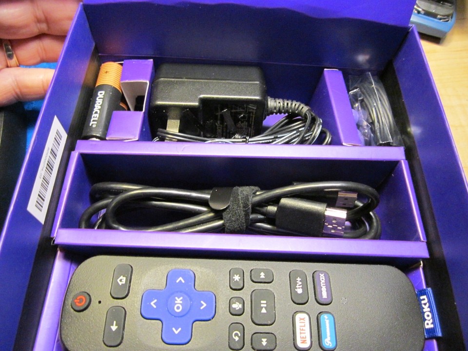 Roku Ultra LT Streaming Device 4K/HDR/Dolby Vision with Roku Voice ...