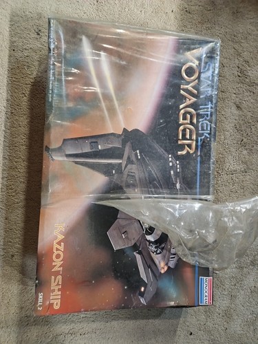 Star Trek Voyager Kazon Ship Model Kit Monogram #3606 New In Sealed Box ...