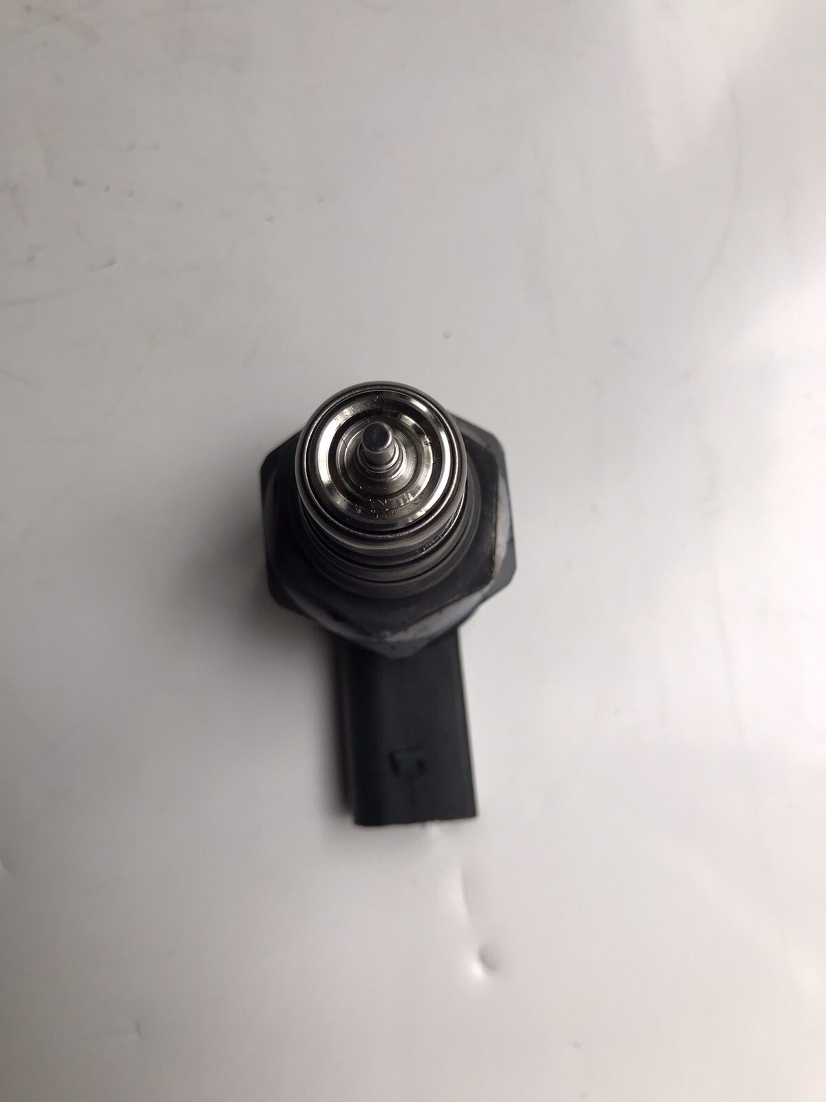 BMW 3 E90, 5 E60, X5 RAIL FUEL PRESSURE SENSOR 0281002481 PART. 0 281 ...