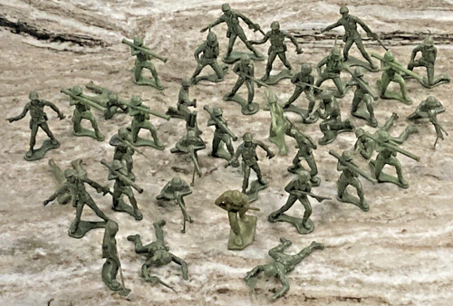 TIM MEE Green US Plastic Toy Army Men Soldiers 2" Vintage Mixed Era | eBay