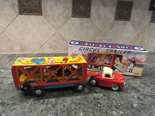 ORIGINAL AHI / JAPAN TIN CIRCUS ANIMAL CAGE TRAILER TOY truck BOX RARE ...