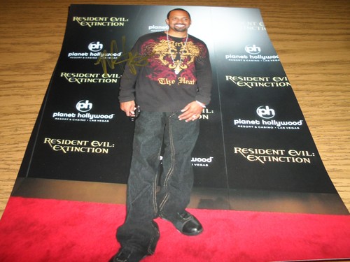 MIKE EPPS AUTHENTIC SIGNED/AUTOGRAPHED 8X10 PHOTO---BLACK DOUG HANGOVER ...