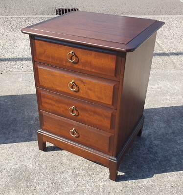 VINTAGE STAG MINSTREL 4 DRAWER BEDSIDE CHEST / CABINET DELIVERY ...
