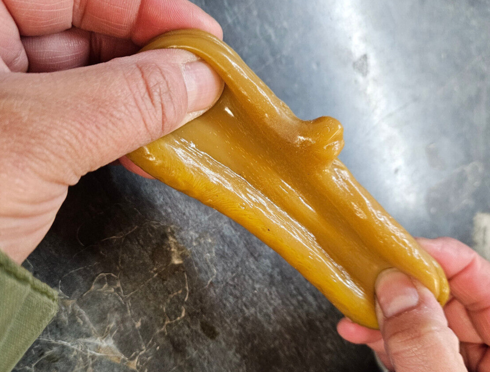 Sticky Rubber Stretchy Realistic Soft Fake Dog Poo Prank Joke Toy ...