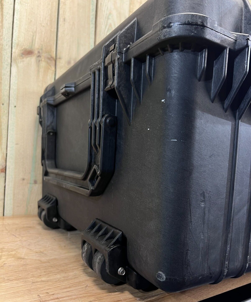 Pelican 1690 Protector Large Waterproof Transport Storage Case Rolling ...