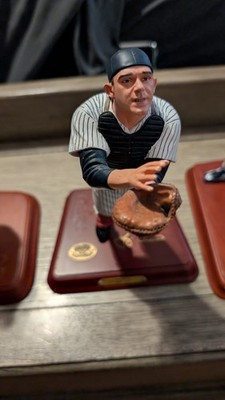 Danbury Mint All-Star Series yogi berra Yankees Figurine | eBay