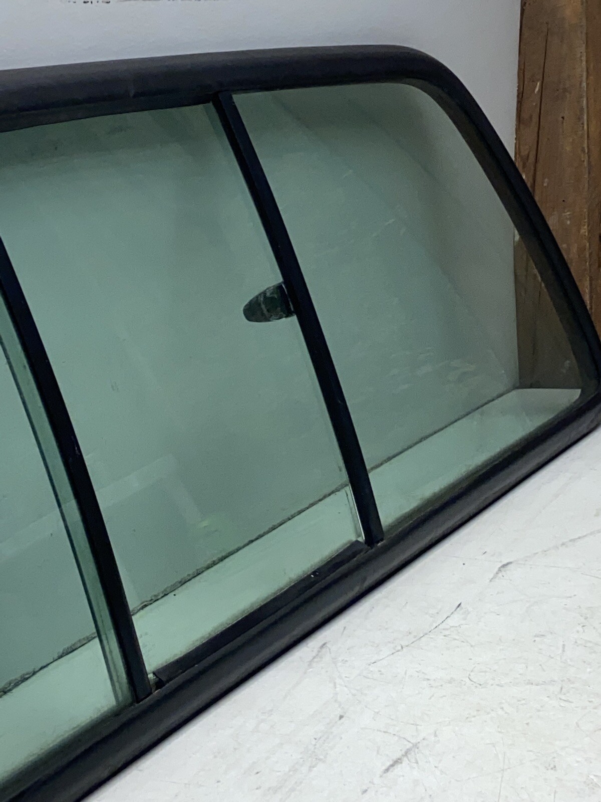 99-07 FORD F250 F350 REAR SLIDING WINDOW GLASS CARLITE FORD SUPER DUTY ...