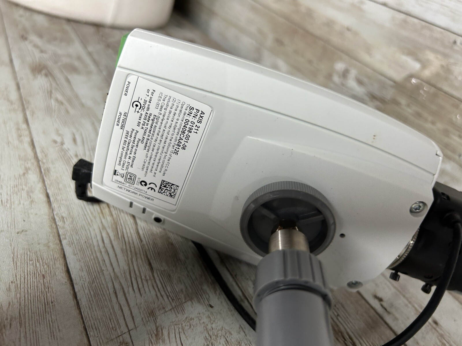 Axis 211 Network Security Camera (0198-001-06) POE Capable with Mount ...